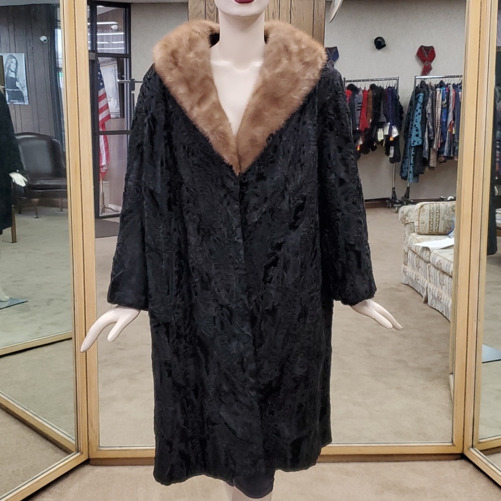 Vintage Broadtail Lamb Fur Coat With Mink Collar - Gem